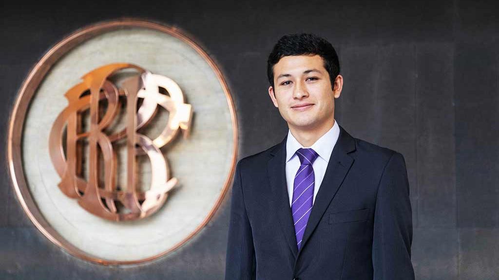 José Tapia, el futuro economista de Beca 18 que busca potenciar los ...